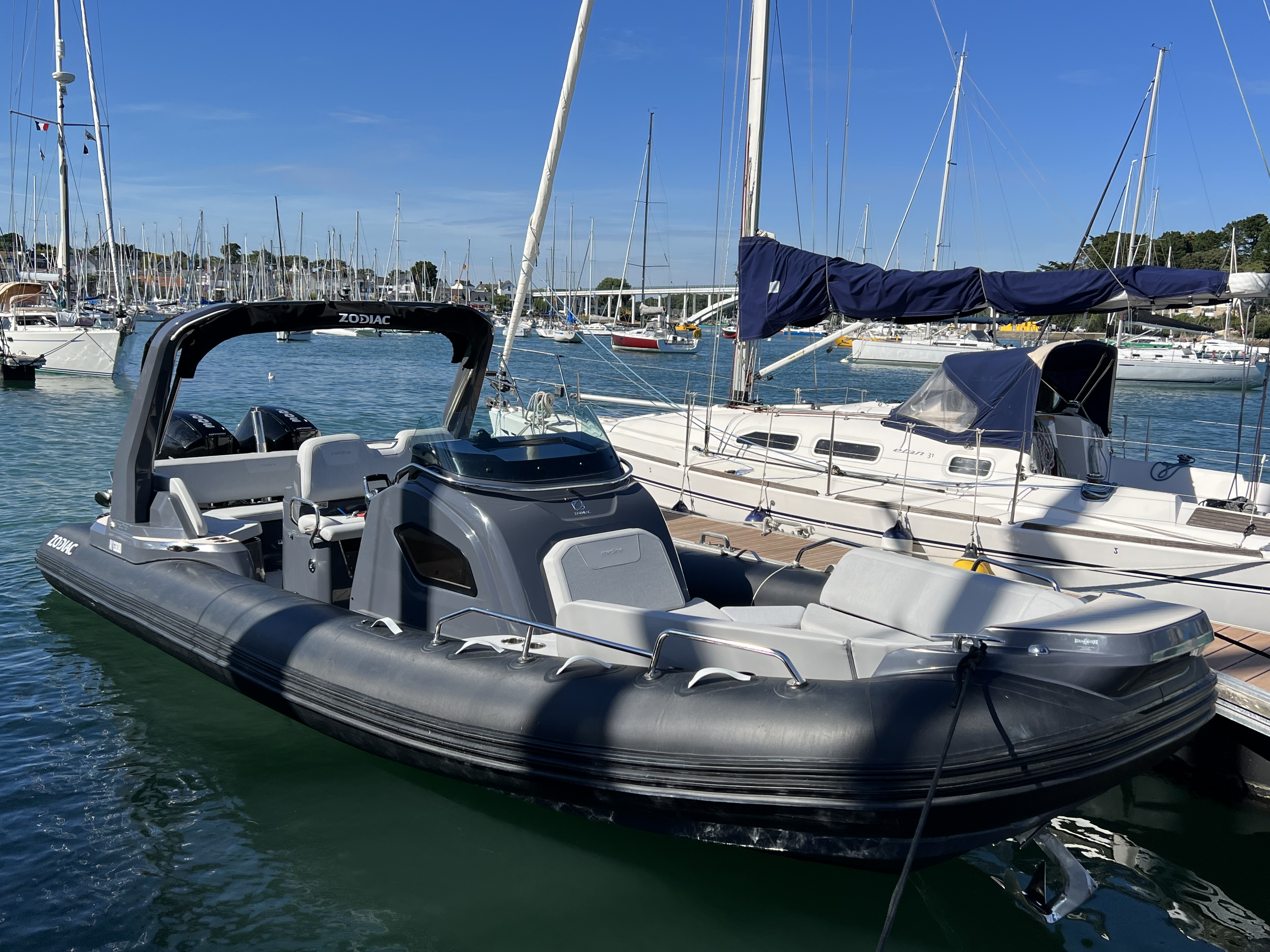 Location de bateaux Zodiac à La Trinité sur Mer | Rioux Nautique
